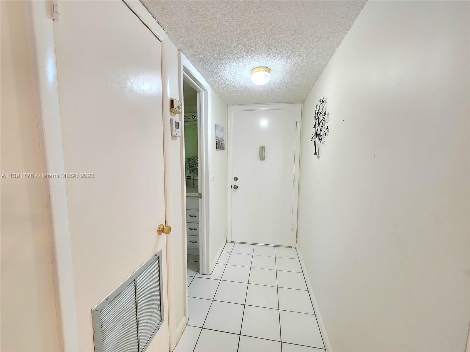 castle apartments 11 cond | Real Estate, Brokers, Home Values, Luxury ...